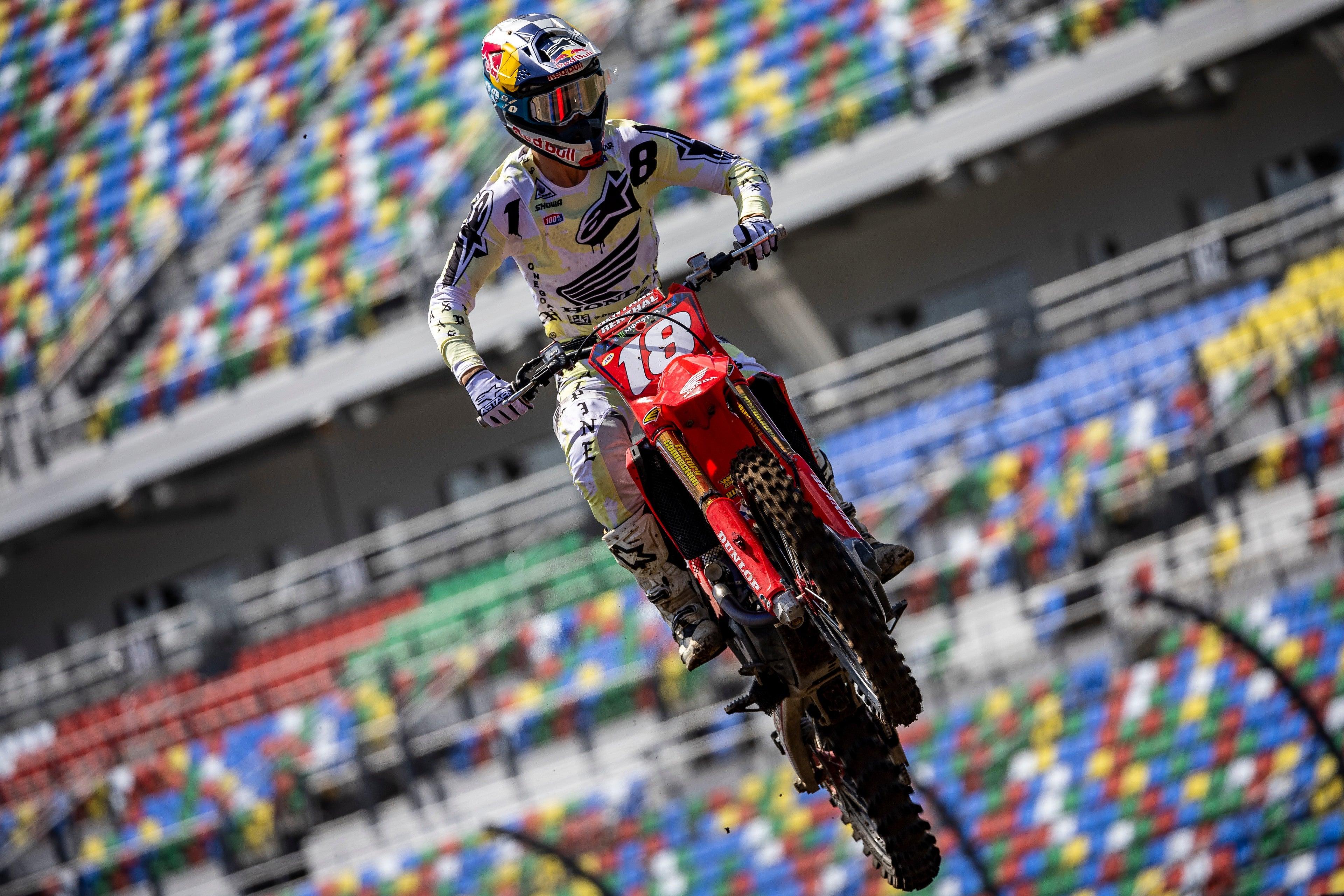 HIGH-FLYING JETT LAWRENCE TASTES 250SX EAST SUCCESS AT DAYTONA ...